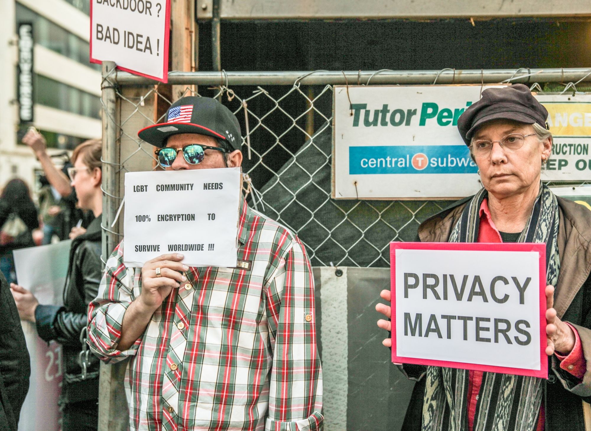 What happens if the FBI wins its iPhone fight? - The Parallax